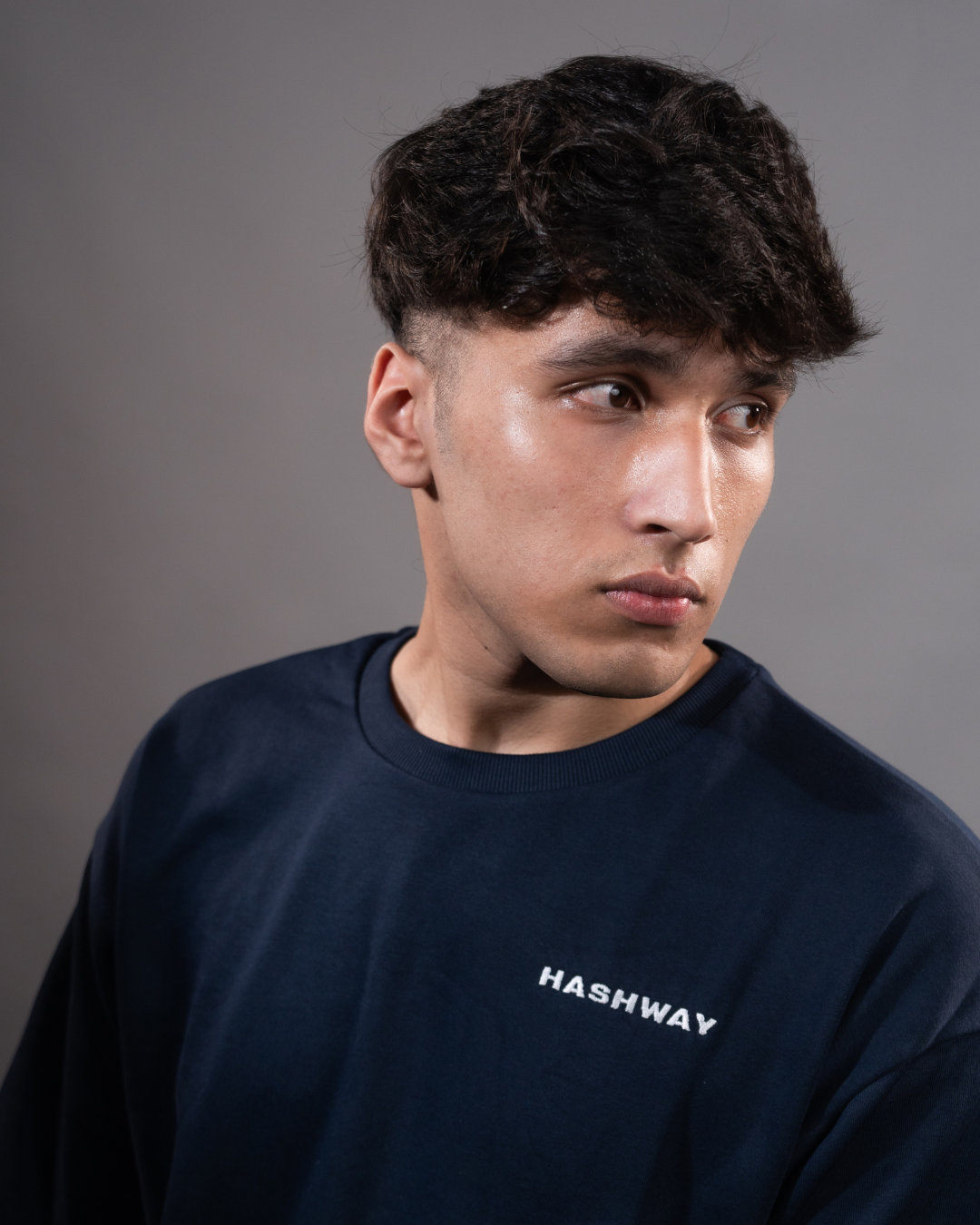 NAVY BLUE EMBROIDERED T-SHIRT